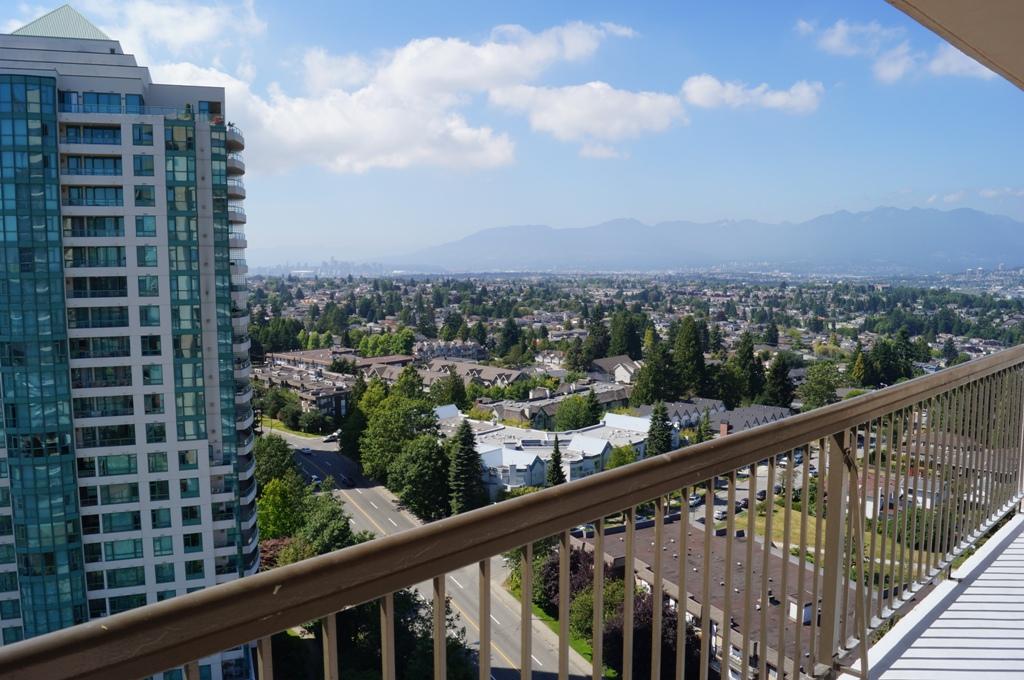 Panarama Tower Apartments, Burnaby BC - Walk Score